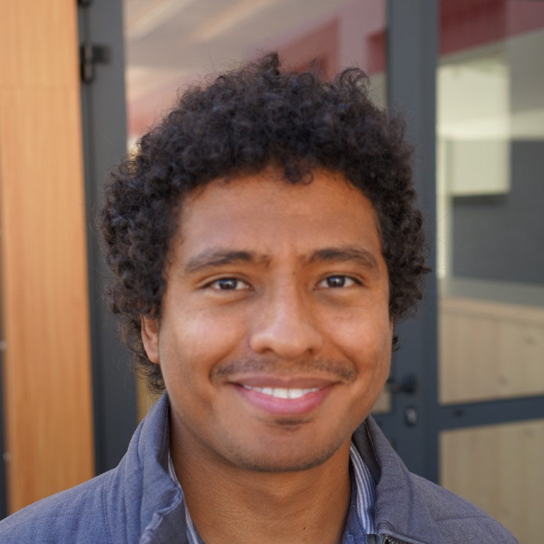 PhD Defense - Proximity-induced transport phenomena in graphene-based ...